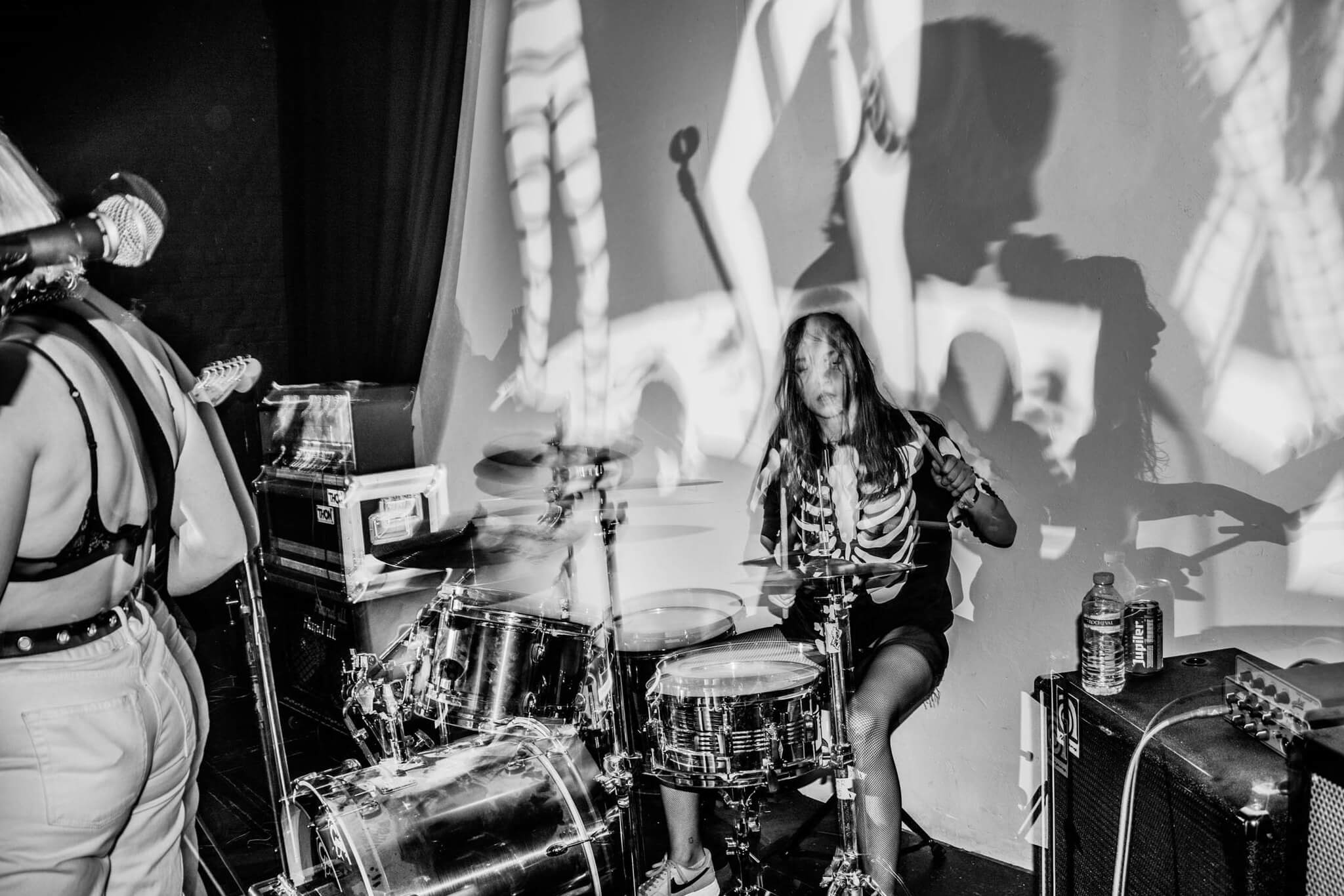 Girls Go Boom - Genie